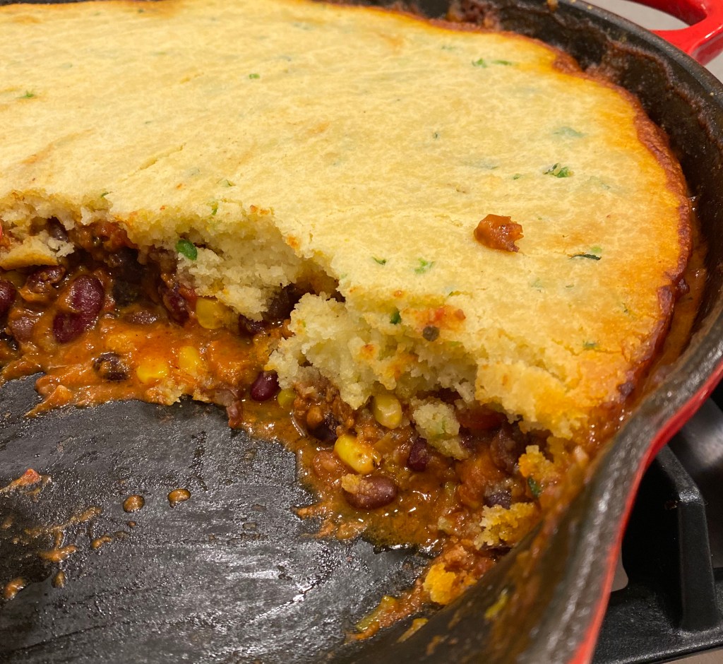 Tamale Pie (One-Pan Chili & Cornbread) | The Little GSP
